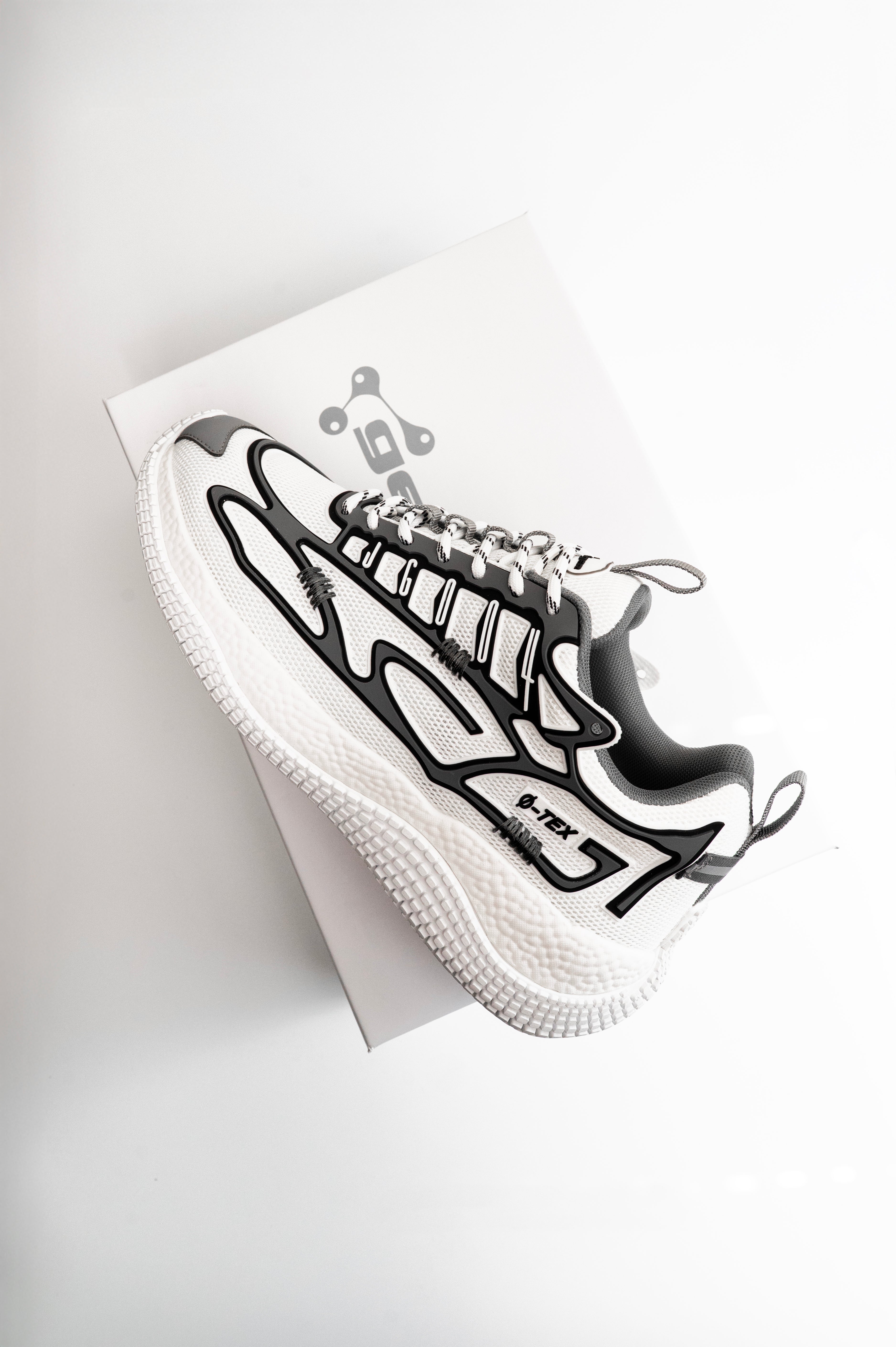 "Layered" Grey/White 004 – John Geiger