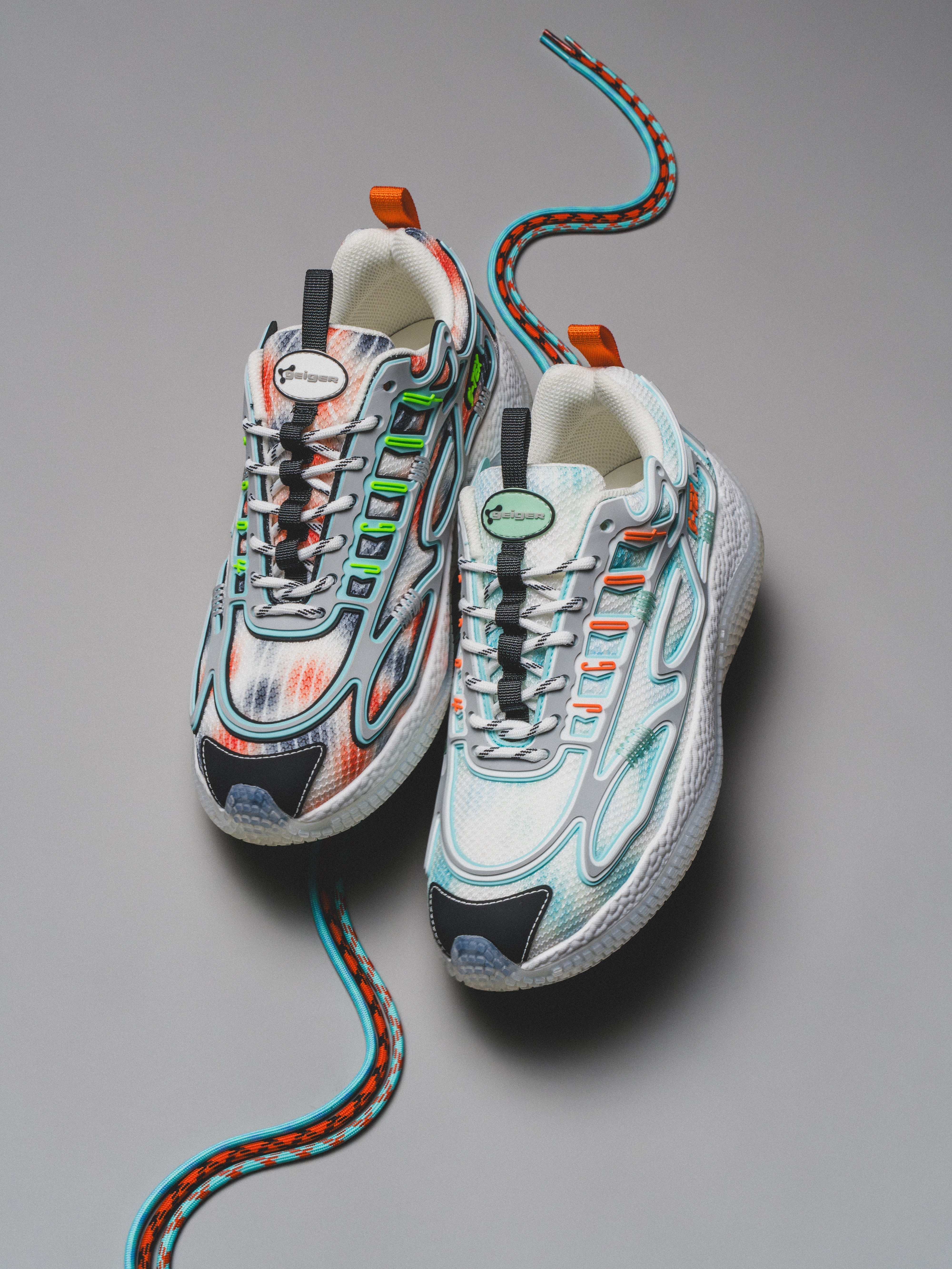 "What The" 004 F/F – John Geiger