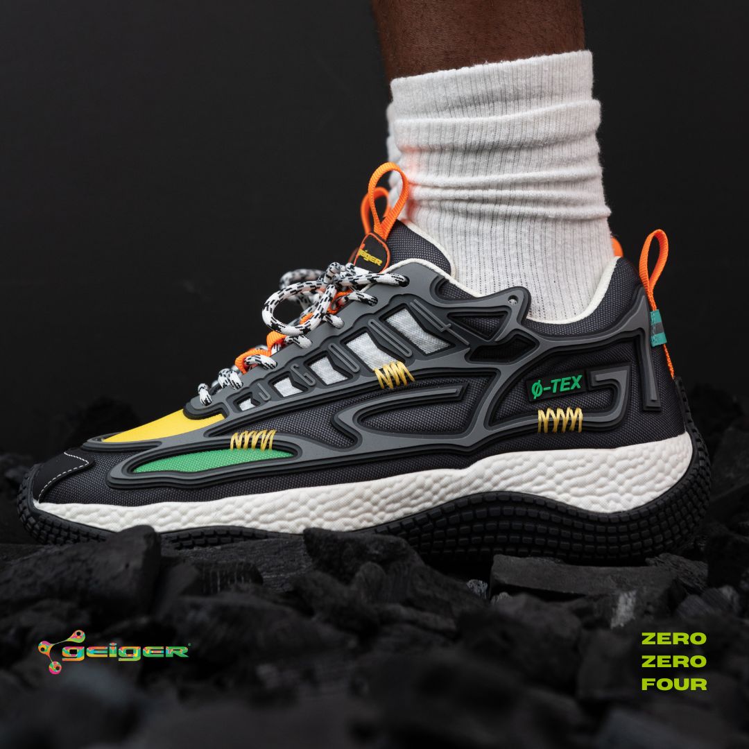 "Charcoal" 004 – John Geiger